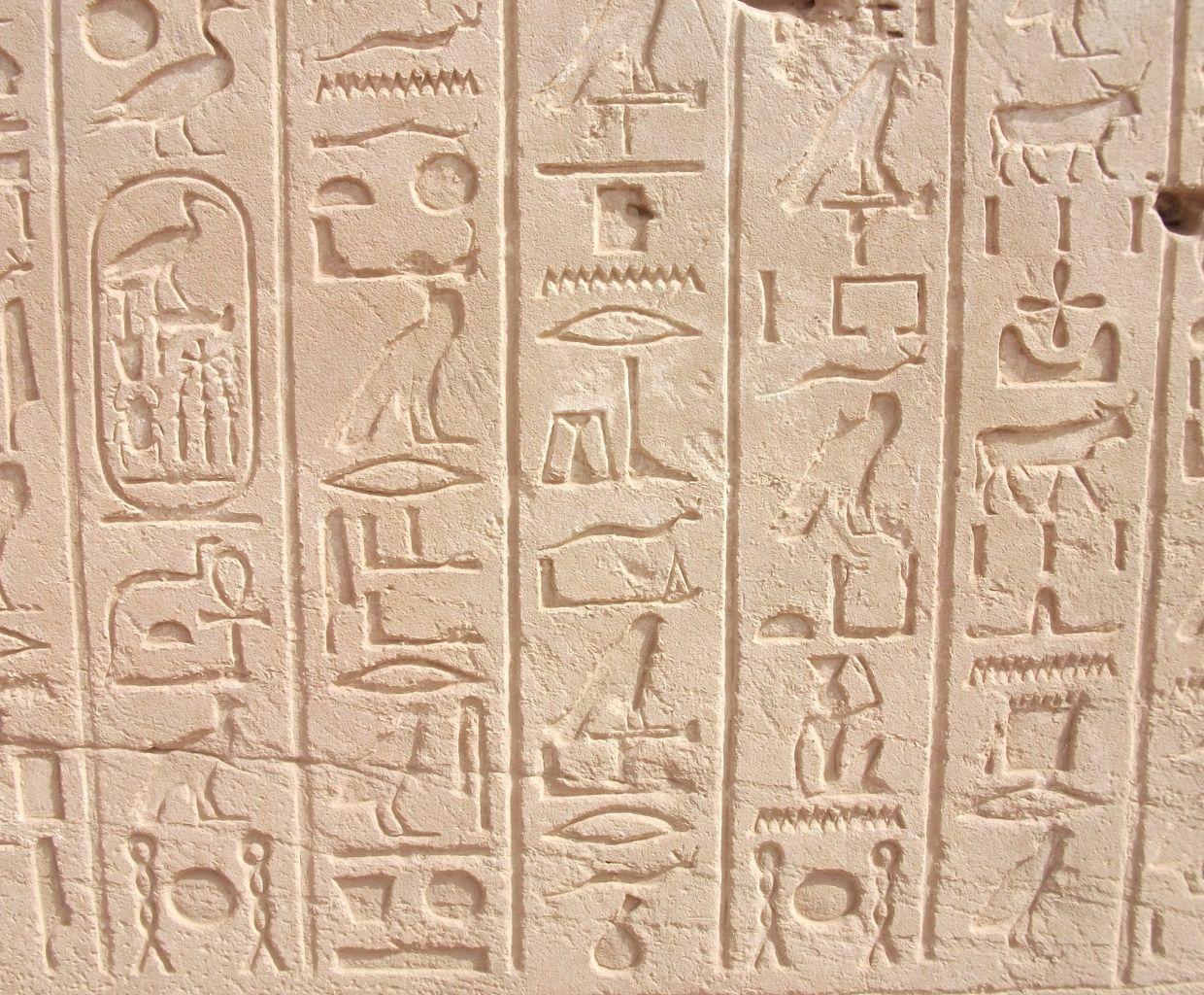 Loza Egipcia, sus Orígenes y Cómo Hacer la Tuya
